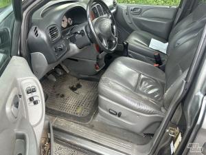 Chrysler Voyager 2007 Varėna, ar dzinēja tilpumu 2.50 L un nobraukumu 282 tūkst. km par 640 €, foto 9 vietnē AUTOMOTO.COM.LV