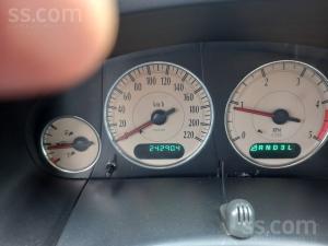 Chrysler Voyager 2007 Rīga, ar dzinēja tilpumu 2.80 L un nobraukumu 243 tūkst. km par 2250 €, foto 11 vietnē AUTOMOTO.COM.LV
