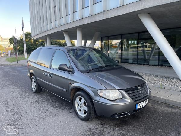 Chrysler Voyager 2007 in Vilnius, with an engine capacity of 2.50 L and mileage of 400 thousand km for 1150 €, photo 5 on AUTOMOTO.COM.LV