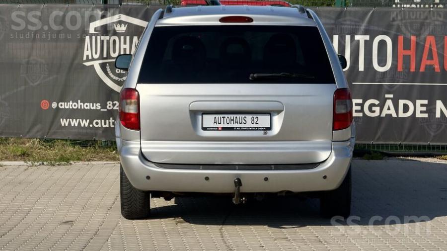 Chrysler Voyager 2008 in Liepaja, with an engine capacity of 2.50 L and mileage of 286 thousand km for 1500 €, photo 5 on AUTOMOTO.COM.LV