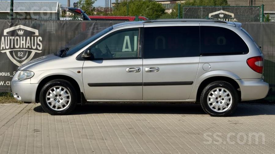 Chrysler Voyager 2008 in Liepaja, with an engine capacity of 2.50 L and mileage of 286 thousand km for 1500 €, photo 7 on AUTOMOTO.COM.LV