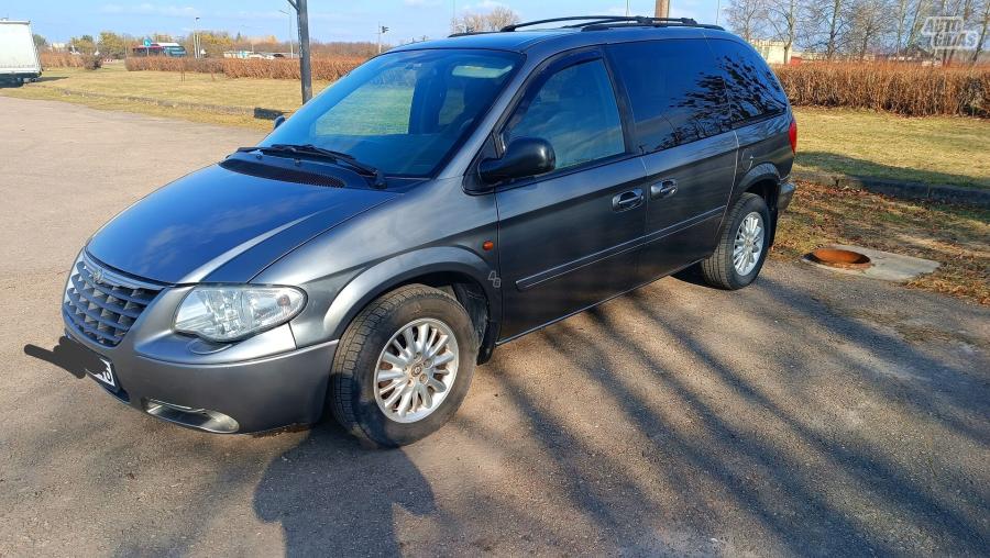 Chrysler Voyager 2008 in Kaunas, with an engine capacity of 2.80 L and mileage of 279 thousand km for 1950 €, photo 1 on AUTOMOTO.COM.LV
