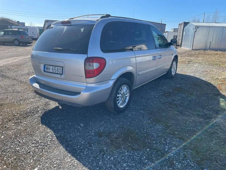 Chrysler Voyager 2008 Rīga, ar dzinēja tilpumu 2.80 L un nobraukumu 240 tūkst. km par 1900 €, foto 8 vietnē AUTOMOTO.COM.LV