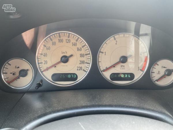 Chrysler Voyager 2008 in Vilnius, with an engine capacity of 2.80 L and mileage of 262 thousand km for 1750 €, photo 8 on AUTOMOTO.COM.LV