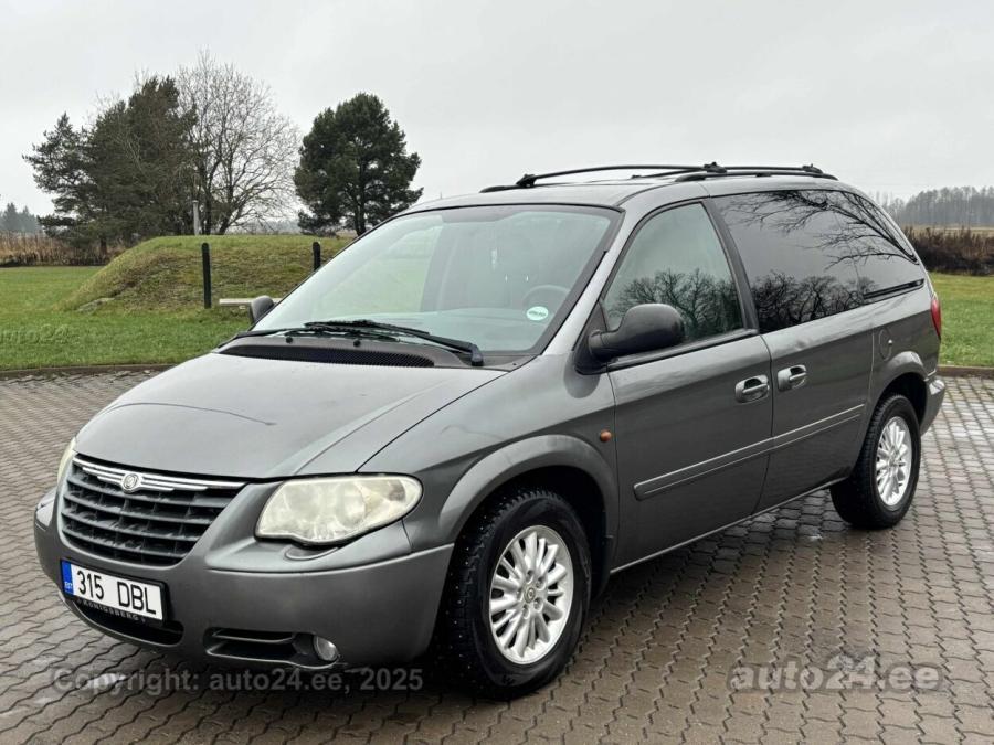 Chrysler Voyager 2007 in Narva, with an engine capacity of 2.80 L and mileage of 165 thousand km for 1699 €, photo 1 on AUTOMOTO.COM.LV