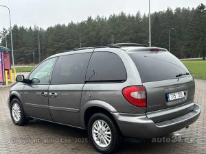 Chrysler Voyager 2007 in Narva, with an engine capacity of 2.80 L and mileage of 165 thousand km for 1699 €, photo 5 on AUTOMOTO.COM.LV