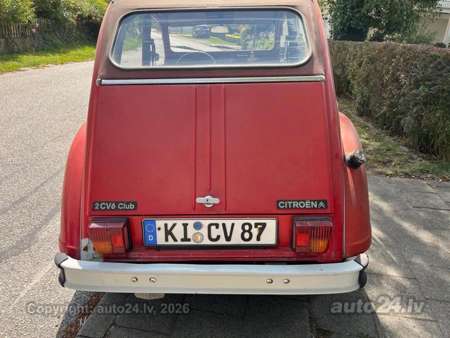 Красный Ситроен 2CV 1987 в Таллин, объемом двигателя 0.60 л и пробегом 26 тыс. км за 5000 €, фото 4 на AUTOMOTO.COM.LV