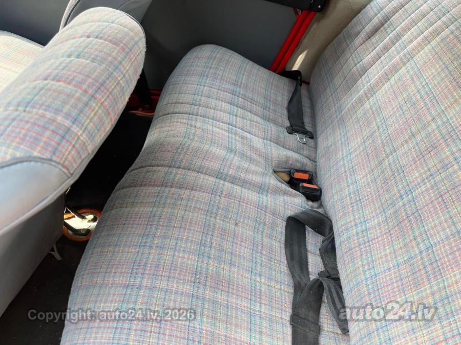 Красный Ситроен 2CV 1987 в Таллин, объемом двигателя 0.60 л и пробегом 26 тыс. км за 5000 €, фото 6 на AUTOMOTO.COM.LV