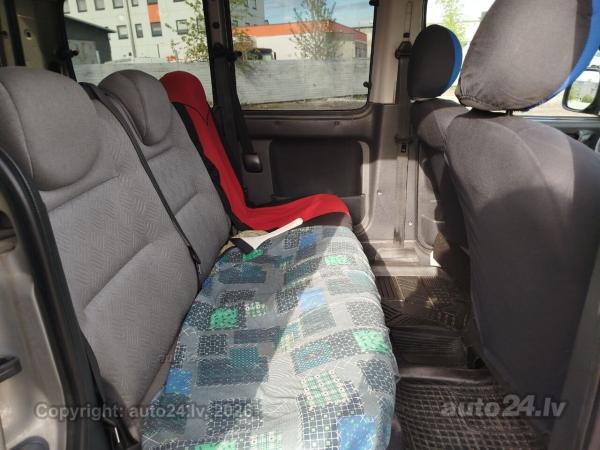 Beige Citroen Berlingo 2006 in Tallinn, with an engine capacity of 1.60 L and mileage of 114 thousand km for 1199 €, photo 7 on AUTOMOTO.COM.LV