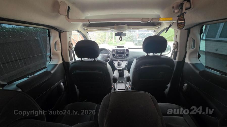 Beige Citroen Berlingo 2008 in Tallinn, with an engine capacity of 1.60 L and mileage of 0 thousand km for 2200 €, photo 5 on AUTOMOTO.COM.LV