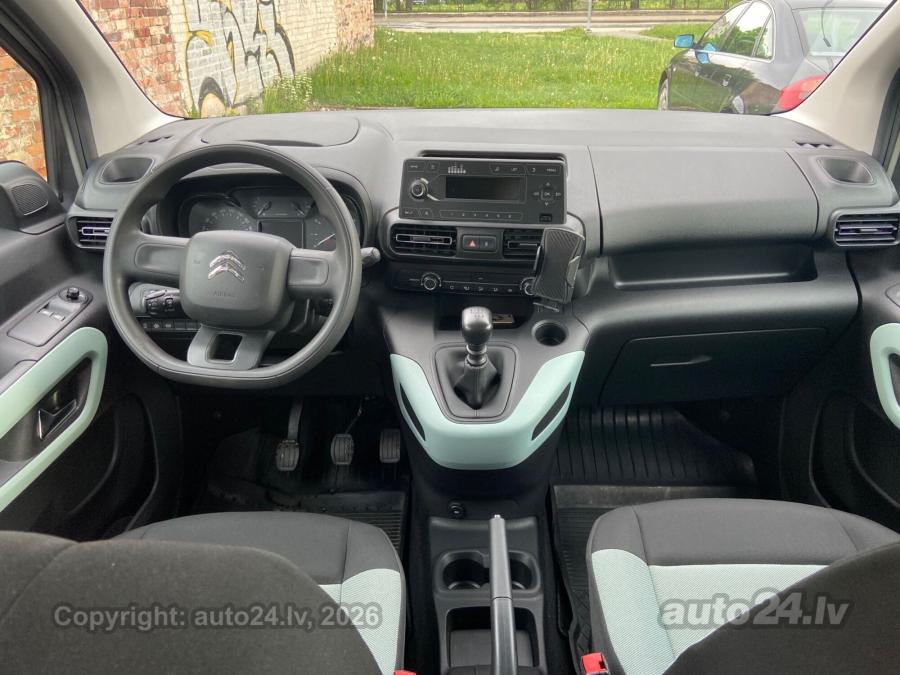 Smilšu krāsa Citroen Berlingo 2019 Narva, ar dzinēja tilpumu 1.20 L un nobraukumu 114 tūkst. km par 8950 €, foto 3 vietnē AUTOMOTO.COM.LV