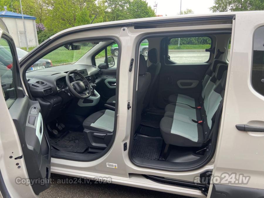 Smilšu krāsa Citroen Berlingo 2019 Narva, ar dzinēja tilpumu 1.20 L un nobraukumu 114 tūkst. km par 8950 €, foto 4 vietnē AUTOMOTO.COM.LV