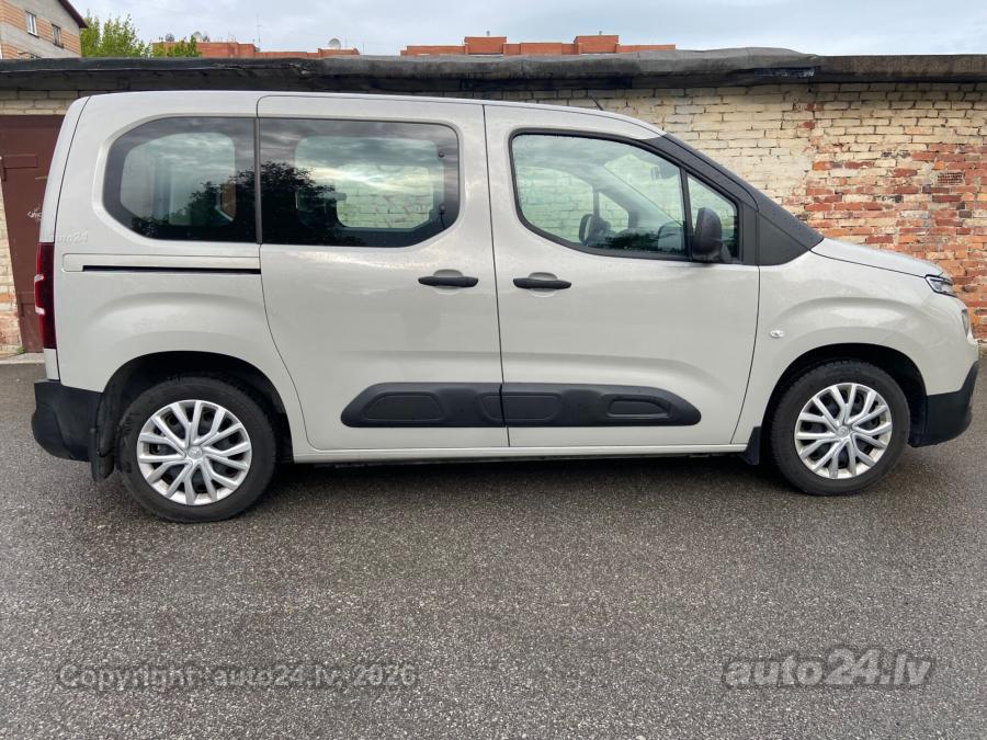 Smilšu krāsa Citroen Berlingo 2019 Narva, ar dzinēja tilpumu 1.20 L un nobraukumu 114 tūkst. km par 8950 €, foto 9 vietnē AUTOMOTO.COM.LV