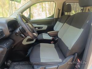 Smilšu krāsa Citroen Berlingo 2019 Pērnava, ar dzinēja tilpumu 1.20 L un nobraukumu 210 tūkst. km par 8300 €, foto 13 vietnē AUTOMOTO.COM.LV