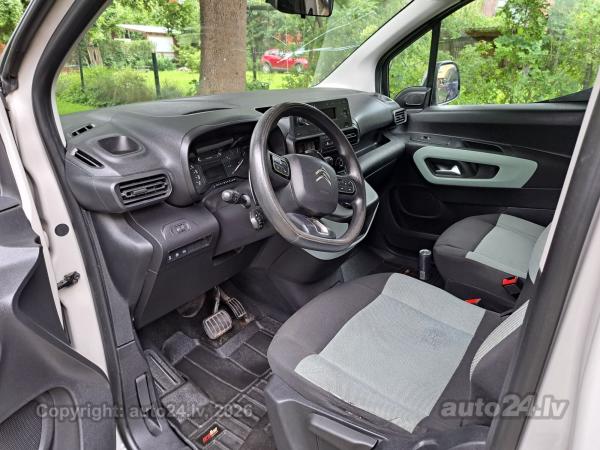 Smilšu krāsa Citroen Berlingo 2020 Tallina, ar dzinēja tilpumu 1.50 L un nobraukumu 150 tūkst. km par 12500 €, foto 4 vietnē AUTOMOTO.COM.LV
