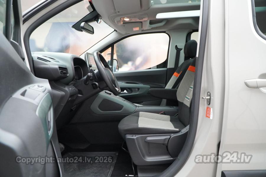 Smilšu krāsa Citroen Berlingo 2021 Tallina, ar dzinēja tilpumu 1.20 L un nobraukumu 49 tūkst. km par 16900 €, foto 9 vietnē AUTOMOTO.COM.LV