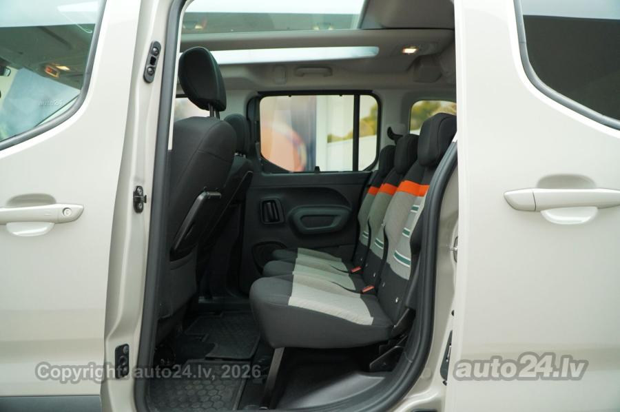 Smilšu krāsa Citroen Berlingo 2021 Tallina, ar dzinēja tilpumu 1.20 L un nobraukumu 49 tūkst. km par 16900 €, foto 11 vietnē AUTOMOTO.COM.LV