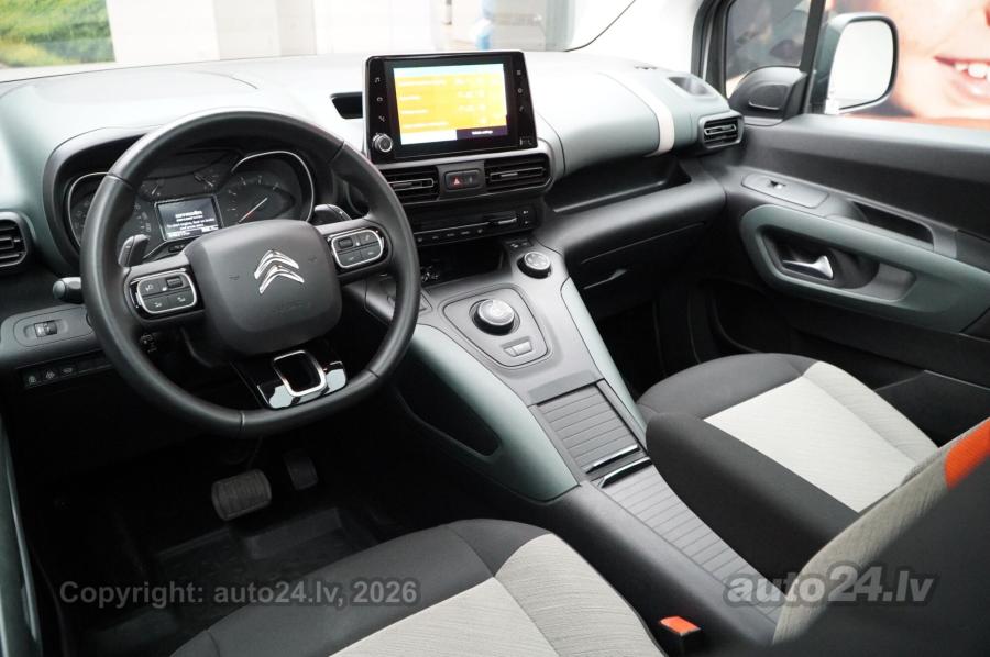 Smilšu krāsa Citroen Berlingo 2021 Tallina, ar dzinēja tilpumu 1.20 L un nobraukumu 49 tūkst. km par 16900 €, foto 13 vietnē AUTOMOTO.COM.LV