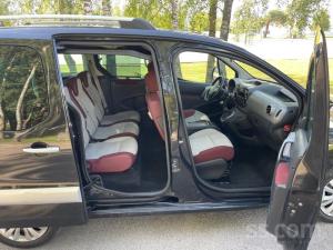 Black Citroen Berlingo 2011 in Riga, with an engine capacity of 1.60 L and mileage of 298 thousand km for 2390 €, photo 9 on AUTOMOTO.COM.LV