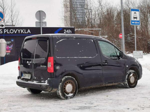 Melns Citroen Berlingo 2008 Viļņa, ar dzinēja tilpumu 1.60 L un nobraukumu 227 tūkst. km par 1150 €, foto 4 vietnē AUTOMOTO.COM.LV