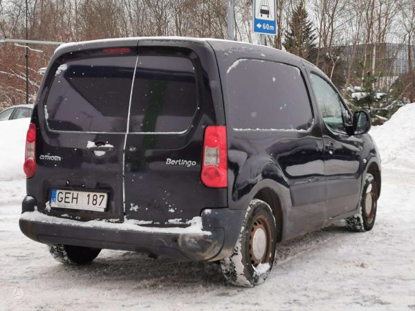 Melns Citroen Berlingo 2008 Viļņa, ar dzinēja tilpumu 1.60 L un nobraukumu 227 tūkst. km par 1150 €, foto 6 vietnē AUTOMOTO.COM.LV