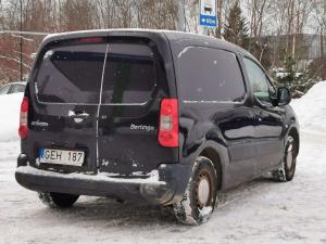 Black Citroen Berlingo 2008 in Vilnius, with an engine capacity of 1.60 L and mileage of 227 thousand km for 1150 €, photo 6 on AUTOMOTO.COM.LV
