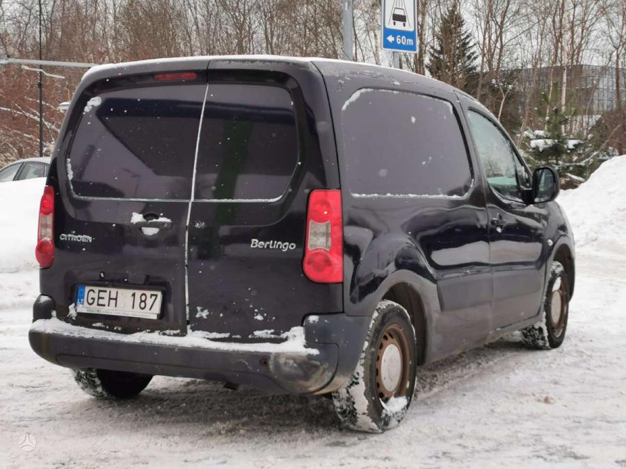 Black Citroen Berlingo 2008 in Vilnius, with an engine capacity of 1.60 L and mileage of 227 thousand km for 1150 €, photo 6 on AUTOMOTO.COM.LV