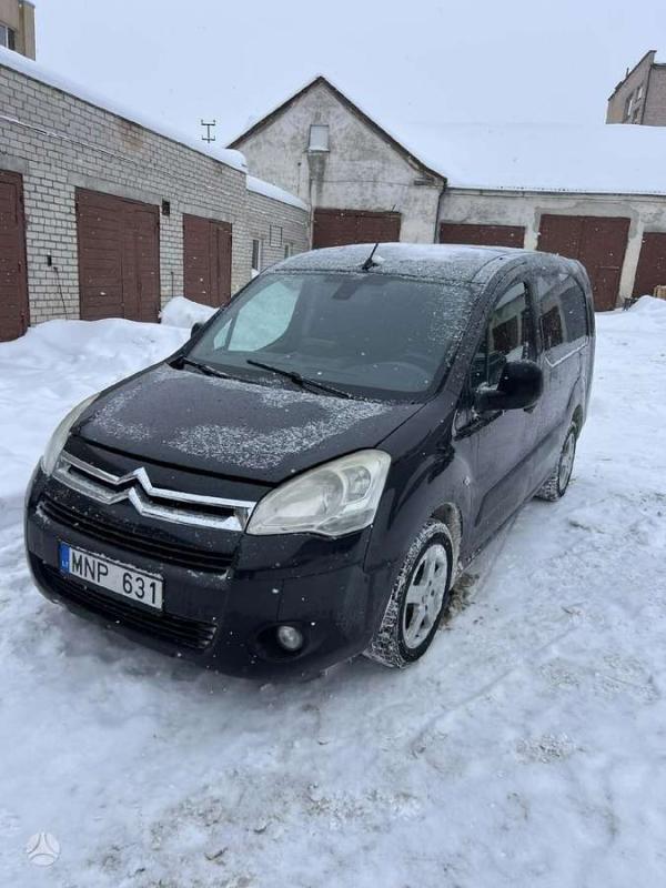 Melns Citroen Berlingo 2011 Kelmė, ar dzinēja tilpumu 1.60 L un nobraukumu 339 tūkst. km par 2700 €, foto 3 vietnē AUTOMOTO.COM.LV