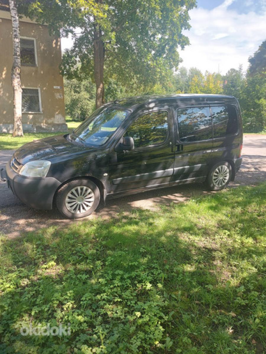 Black Citroen Berlingo 2008 in Kohtla-Jarve, with an engine capacity of 1.60 L and mileage of 372 thousand km for 888 €, photo 7 on AUTOMOTO.COM.LV
