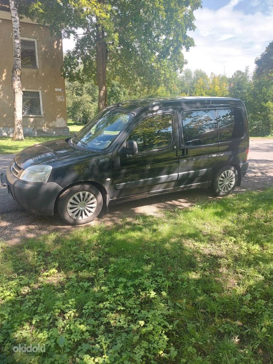Black Citroen Berlingo 2008 in Kohtla-Jarve, with an engine capacity of 1.60 L and mileage of 372 thousand km for 888 €, photo 18 on AUTOMOTO.COM.LV