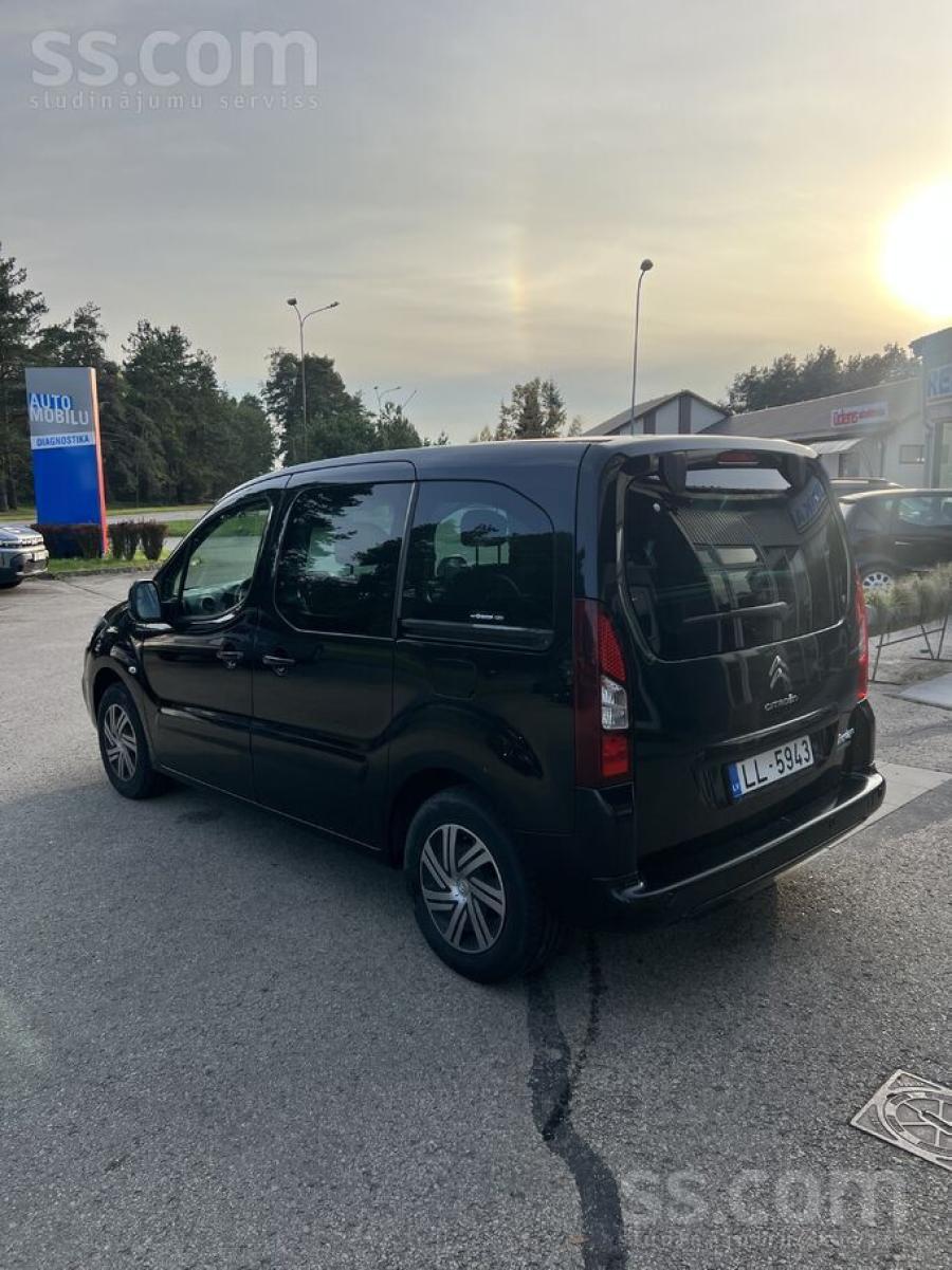 Melns Citroen Berlingo 2018 Jēkabpils, ar dzinēja tilpumu 1.60 L un nobraukumu 120 tūkst. km par 9990 €, foto 6 vietnē AUTOMOTO.COM.LV