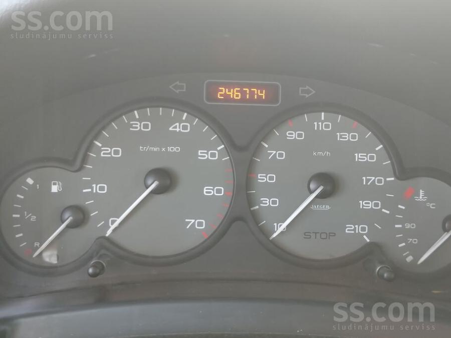 Черный Ситроен Берлинго 2006 в Алуксне, объемом двигателя 1.60 л и пробегом 247 тыс. км за 900 €, фото 11 на AUTOMOTO.COM.LV