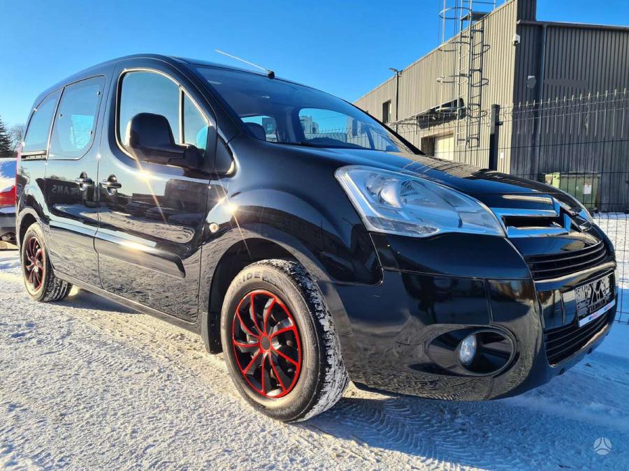 Melns Citroen Berlingo 2007 Kauņa, ar dzinēja tilpumu 1.60 L un nobraukumu 226 tūkst. km par 3950 €, foto 1 vietnē AUTOMOTO.COM.LV