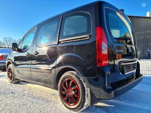 Melns Citroen Berlingo 2007 Kauņa, ar dzinēja tilpumu 1.60 L un nobraukumu 226 tūkst. km par 3950 €, foto 3 vietnē AUTOMOTO.COM.LV