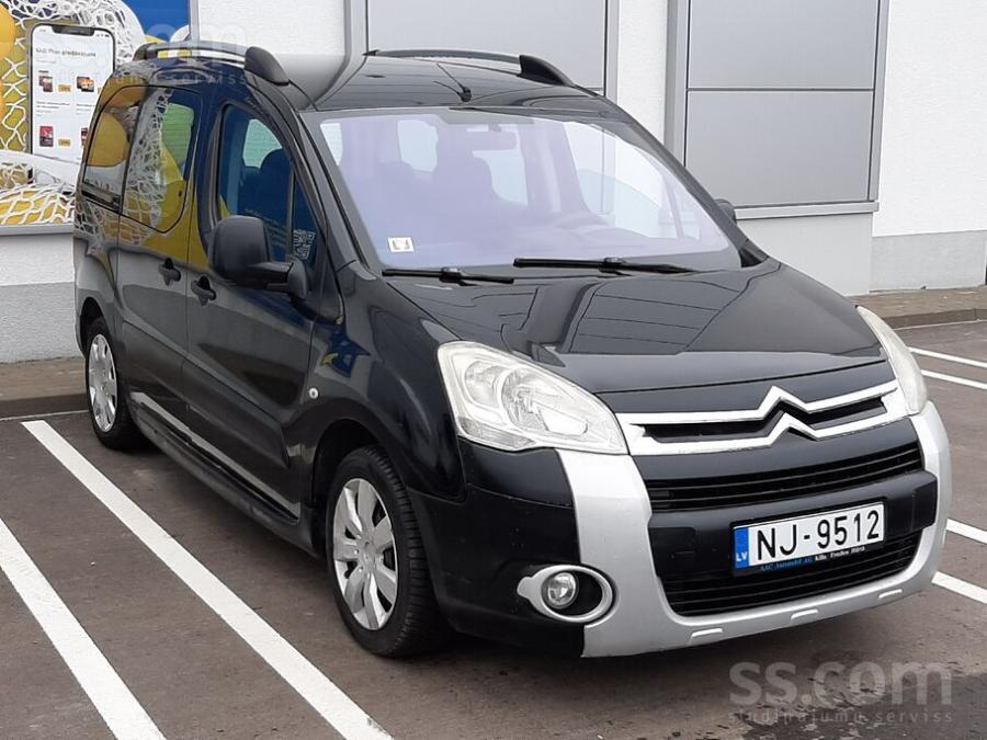 Black Citroen Berlingo 2009 in Riga, with an engine capacity of 1.60 L and mileage of 0 thousand km for 1580 €, photo 3 on AUTOMOTO.COM.LV