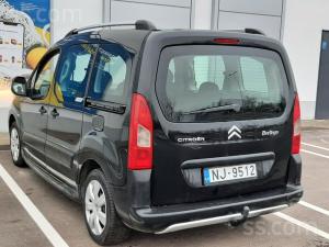 Black Citroen Berlingo 2009 in Riga, with an engine capacity of 1.60 L and mileage of 0 thousand km for 1580 €, photo 5 on AUTOMOTO.COM.LV