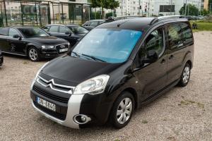 Black Citroen Berlingo 2009 in Liepaja, with an engine capacity of 1.60 L and mileage of 274 thousand km for 3900 €, photo  on AUTOMOTO.COM.LV