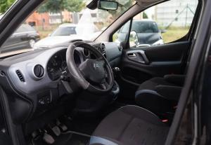 Melns Citroen Berlingo 2009 Liepāja, ar dzinēja tilpumu 1.60 L un nobraukumu 274 tūkst. km par 3900 €, foto 13 vietnē AUTOMOTO.COM.LV