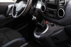 Melns Citroen Berlingo 2009 Liepāja, ar dzinēja tilpumu 1.60 L un nobraukumu 274 tūkst. km par 3900 €, foto 17 vietnē AUTOMOTO.COM.LV