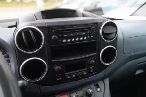 Melns Citroen Berlingo 2009 Liepāja, ar dzinēja tilpumu 1.60 L un nobraukumu 274 tūkst. km par 3900 €, foto 19 vietnē AUTOMOTO.COM.LV