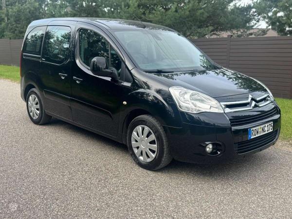 Melns Citroen Berlingo 2010 Utena, ar dzinēja tilpumu 1.56 L un nobraukumu 261 tūkst. km par 2750 €, foto 2 vietnē AUTOMOTO.COM.LV