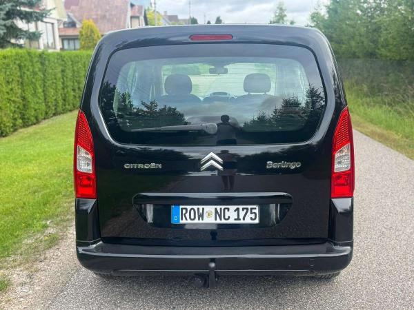 Melns Citroen Berlingo 2010 Utena, ar dzinēja tilpumu 1.56 L un nobraukumu 261 tūkst. km par 2750 €, foto 8 vietnē AUTOMOTO.COM.LV