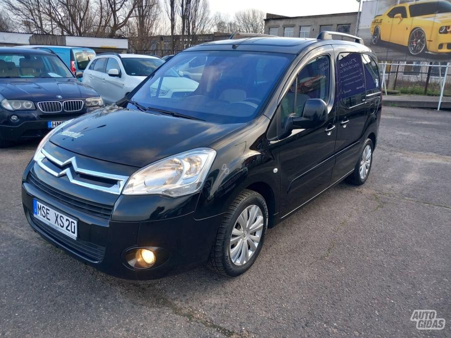 Black Citroen Berlingo 2011 in Klaipeda, with an engine capacity of 1.60 L and mileage of 280 thousand km for 3900 €, photo 3 on AUTOMOTO.COM.LV