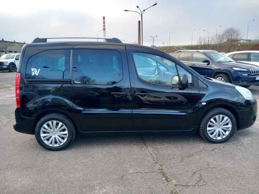 Black Citroen Berlingo 2011 in Klaipeda, with an engine capacity of 1.60 L and mileage of 280 thousand km for 3900 €, photo 4 on AUTOMOTO.COM.LV