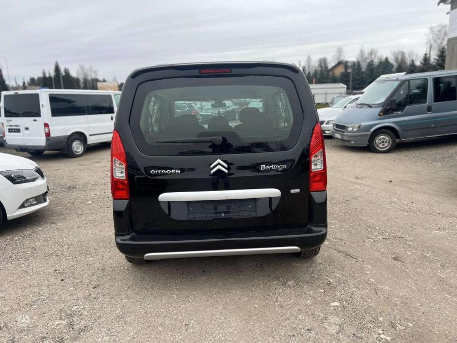 Melns Citroen Berlingo 2011 Utena, ar dzinēja tilpumu 1.50 L un nobraukumu 201 tūkst. km par 4500 €, foto 5 vietnē AUTOMOTO.COM.LV