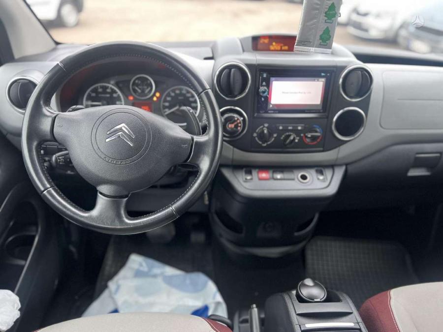 Melns Citroen Berlingo 2011 Utena, ar dzinēja tilpumu 1.50 L un nobraukumu 201 tūkst. km par 4500 €, foto 11 vietnē AUTOMOTO.COM.LV