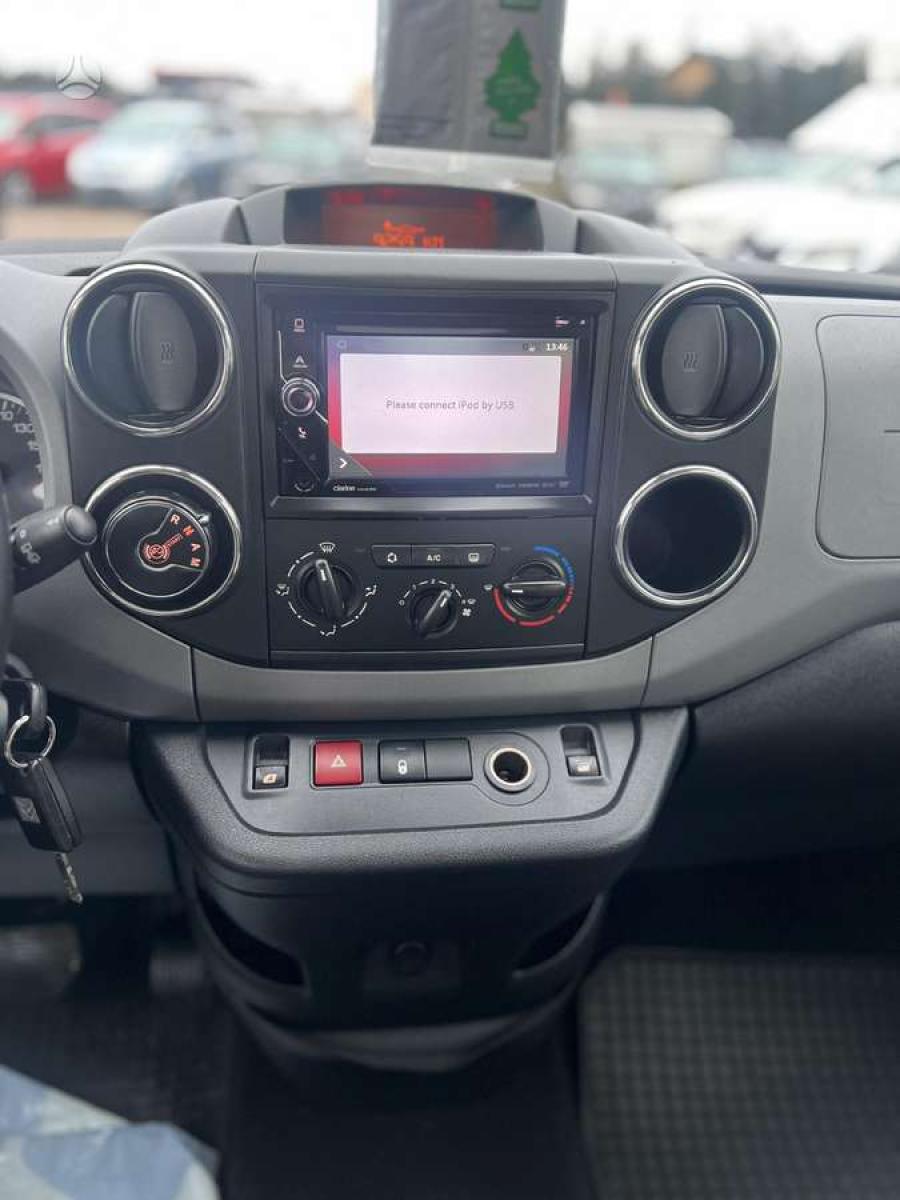 Melns Citroen Berlingo 2011 Utena, ar dzinēja tilpumu 1.50 L un nobraukumu 201 tūkst. km par 4500 €, foto 13 vietnē AUTOMOTO.COM.LV