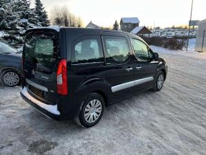 Black Citroen Berlingo 2011 in Utena, with an engine capacity of 1.50 L and mileage of 201 thousand km for 4450 €, photo 6 on AUTOMOTO.COM.LV