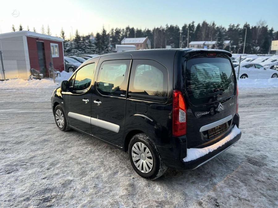 Black Citroen Berlingo 2011 in Utena, with an engine capacity of 1.50 L and mileage of 201 thousand km for 4450 €, photo 8 on AUTOMOTO.COM.LV
