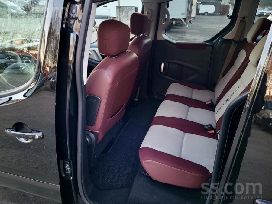 Melns Citroen Berlingo 2011 Rīga, ar dzinēja tilpumu 1.60 L un nobraukumu 0 tūkst. km par 3990 €, foto 9 vietnē AUTOMOTO.COM.LV